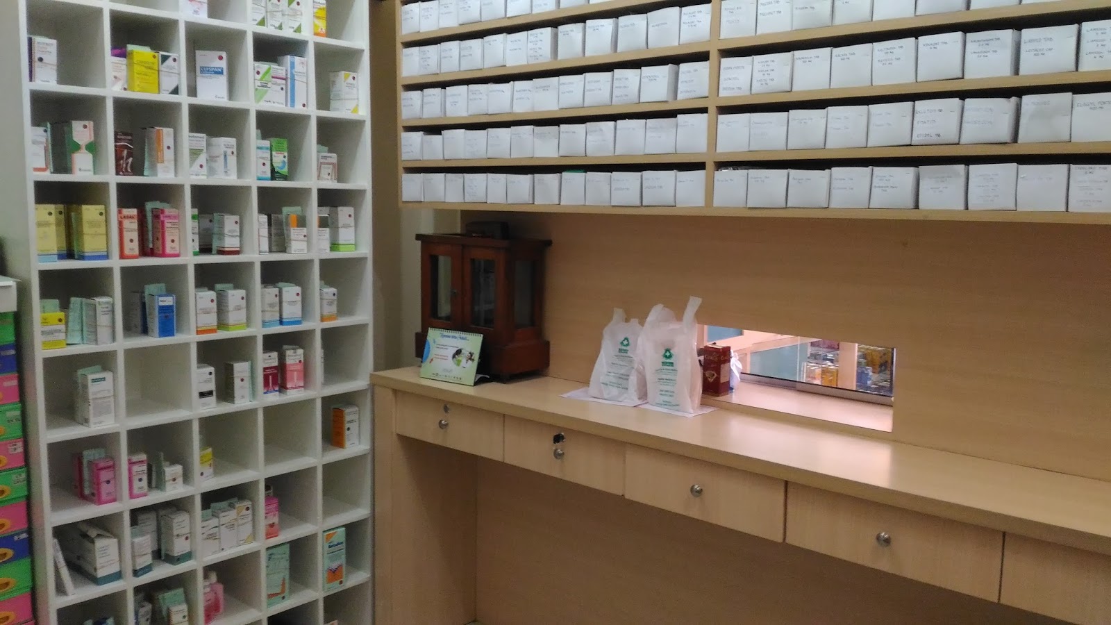 APOTIK MEDITAMA CIKARANG BEKASI