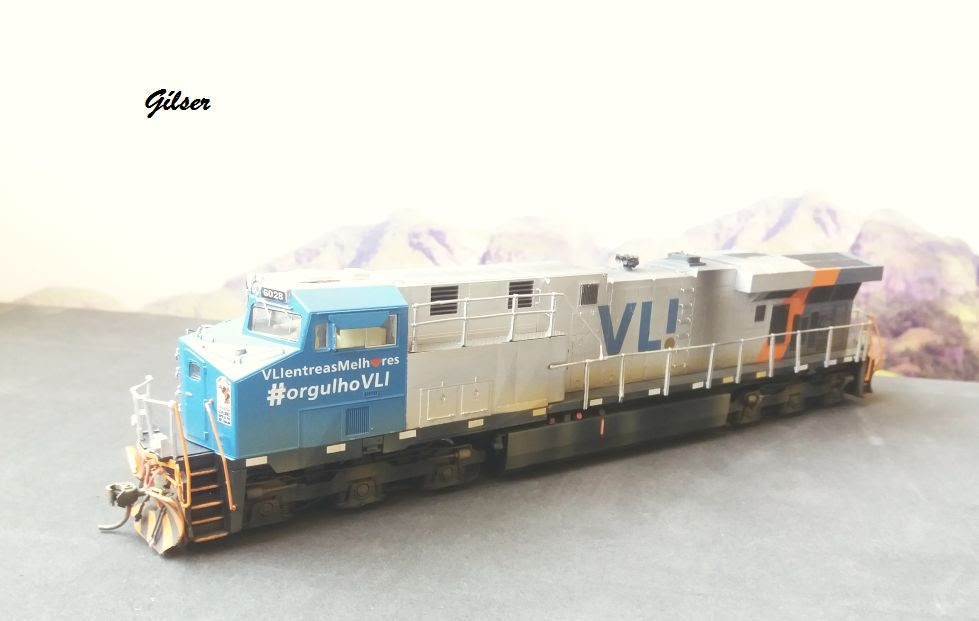 Gílser ferreo trens: GE ES44AC nas cores da VLi