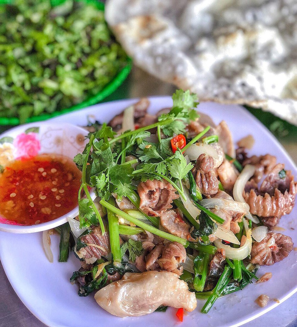 Đam mê du lịch: Tê lưỡi với lòng cá bò gù, ẩm thực nổi danh của Phú Yên