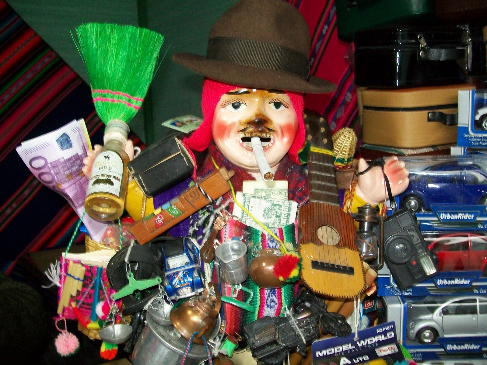 Feria De Alasita, Bolivia - agrupar prestamos bbva