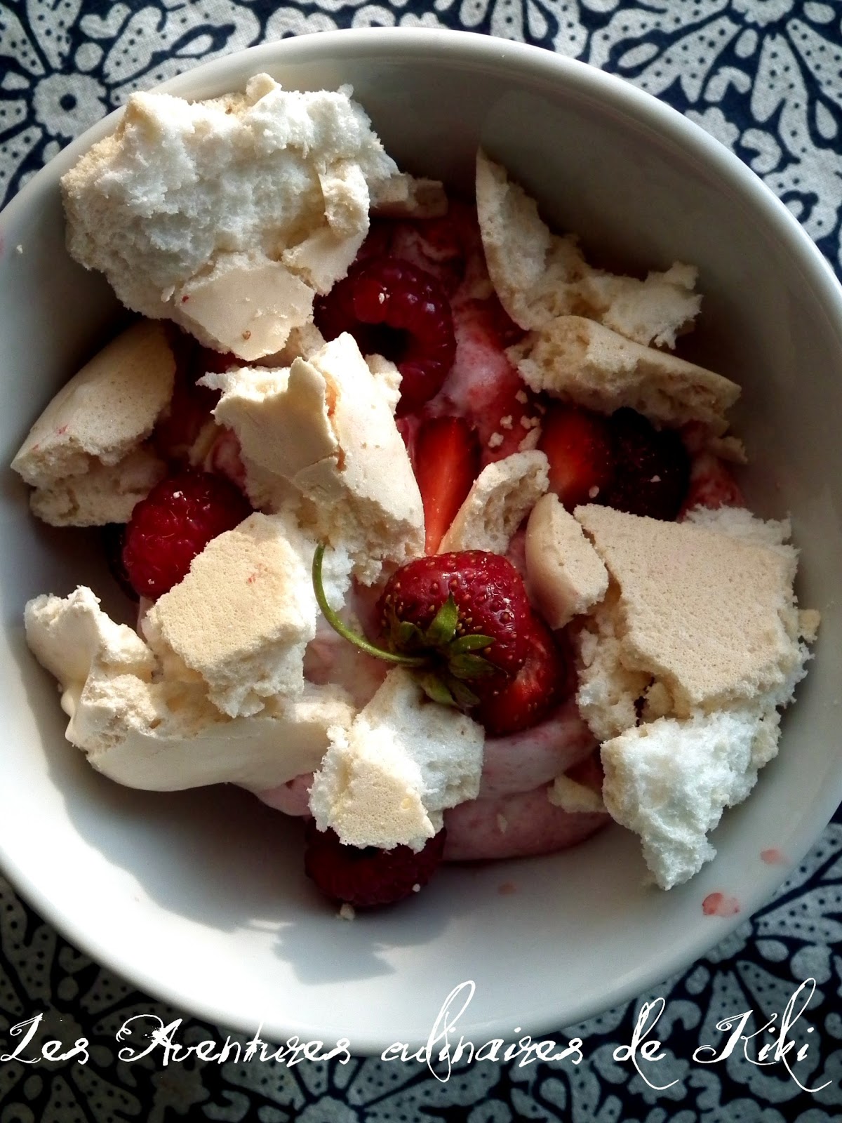 Faits avec amour /Les Aventures culinaires de Kiki: Eton Mess aux ...