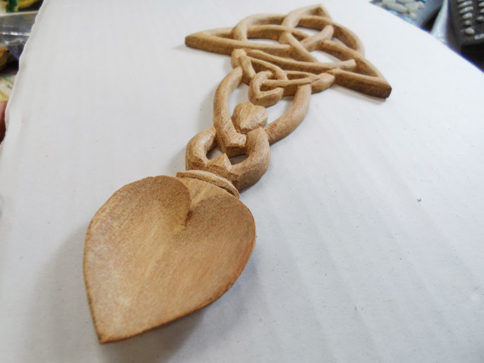From the Desk of Murray Lincoln: Carving a Celtic Love Spoon – How to