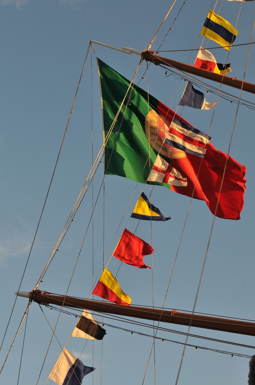 SHIPS & THE SEA - BLOGUE dos NAVIOS e do MAR: NRP SAGRES - 80 anos ...