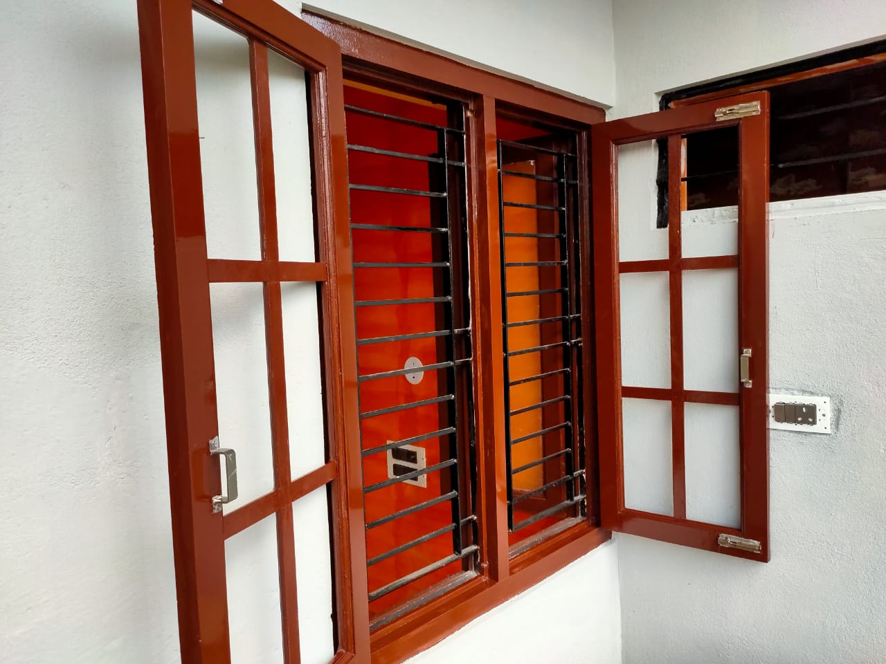 Simple Wooden Windows Design - Blog Wurld Home Design Info
