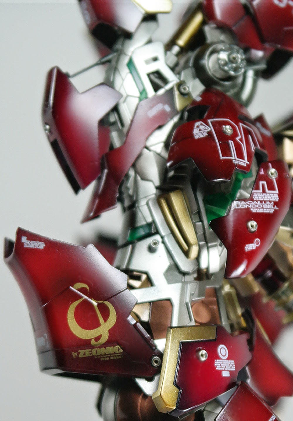 GUNDAM GUY: MG 1/100 Nu Gundam 'Neo Zeon Colors' Open Hatch - Custom Build