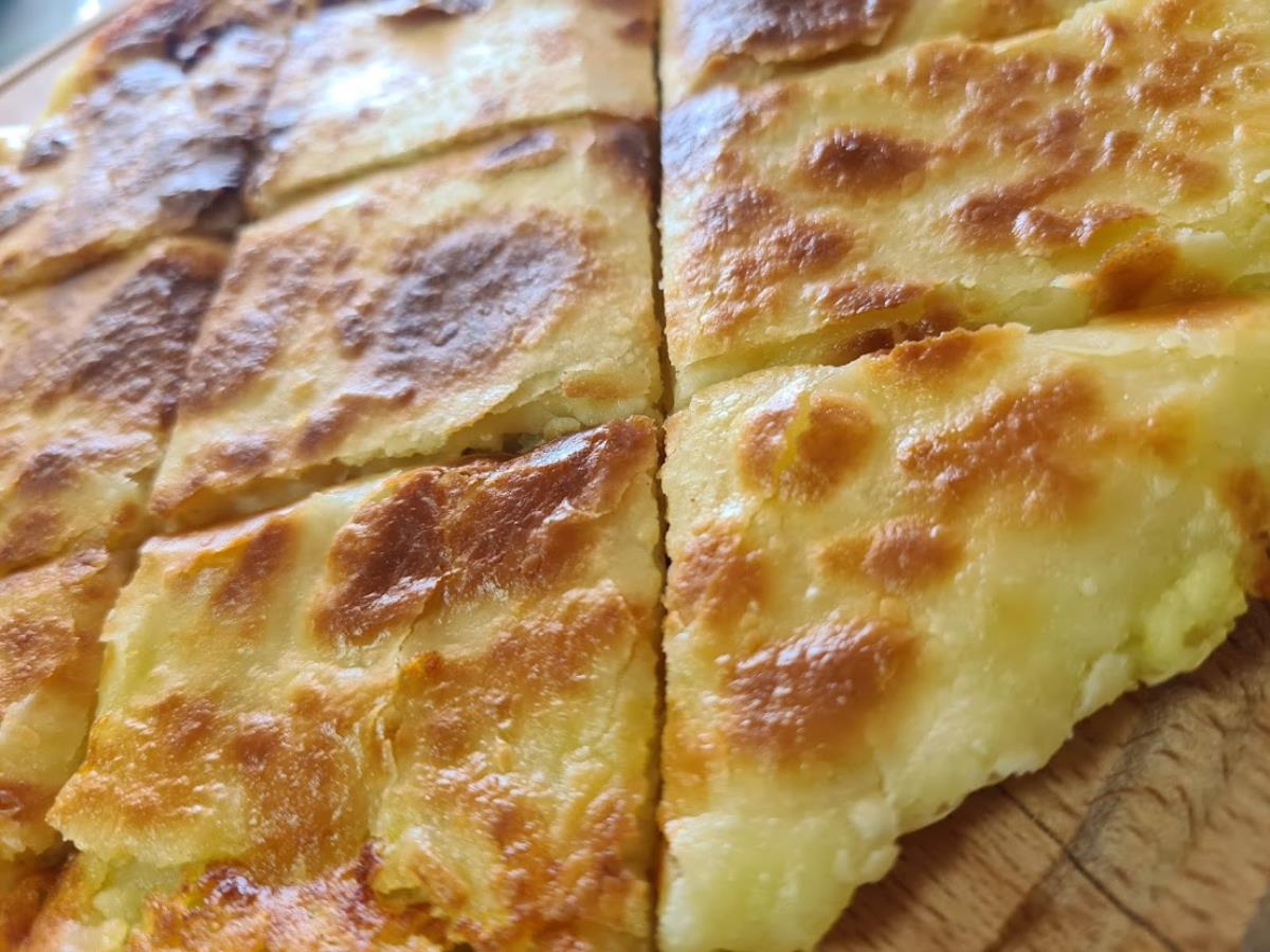 FLATBREAD FILLED WITH CHEESE AND POTATO (no yeast) ~ Macedonian Cuisine