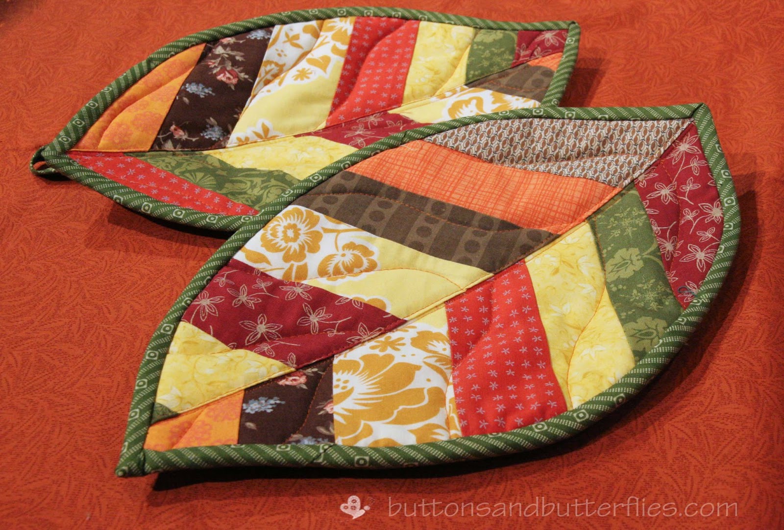 Buttons and Butterflies: Quilted Leaf Potholders {Tutorial}