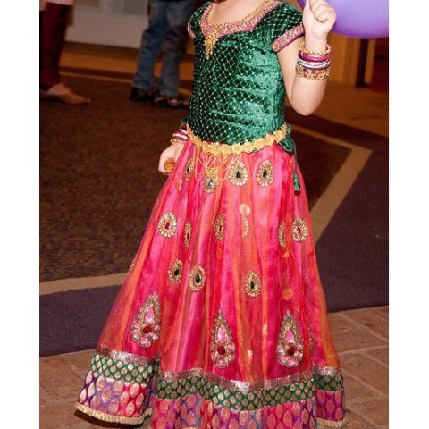 Kids Traditions: Silk kota Langa