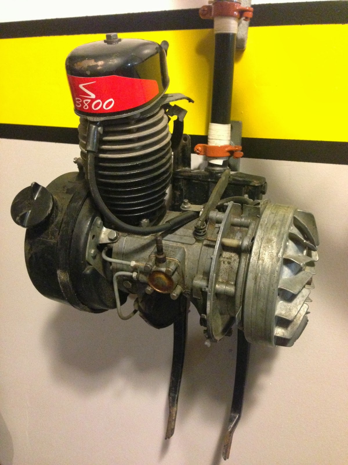 Velosolex 4600 V1 Laniel Canada: First Step - Engine