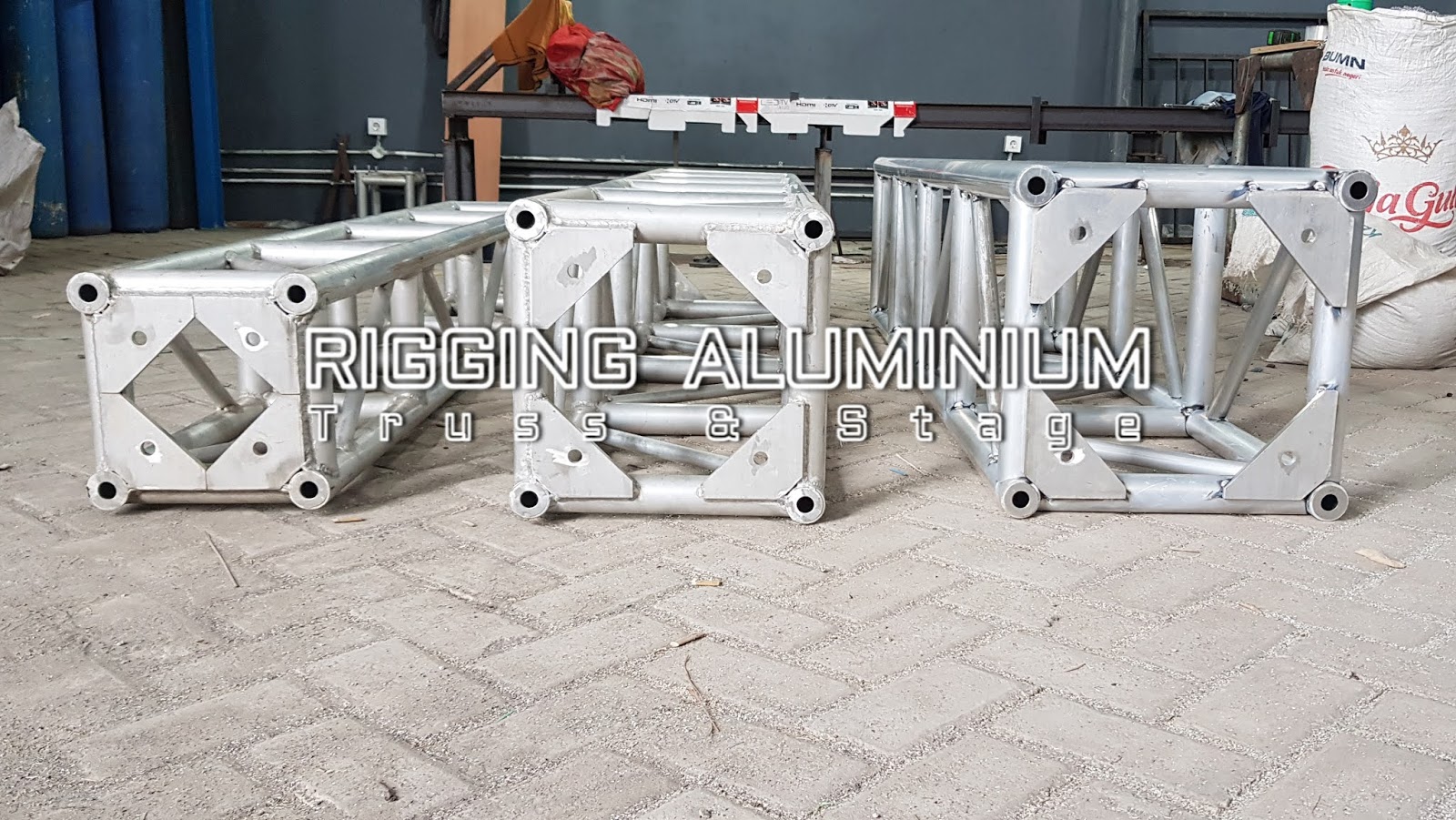 PRODUSEN RIGGING ALUMINIUM 45x45 CM - HNK UTAMA SURABAYA
