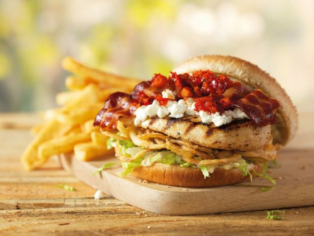Red Robin Welcomes Spring with New Spring Chicken Burger