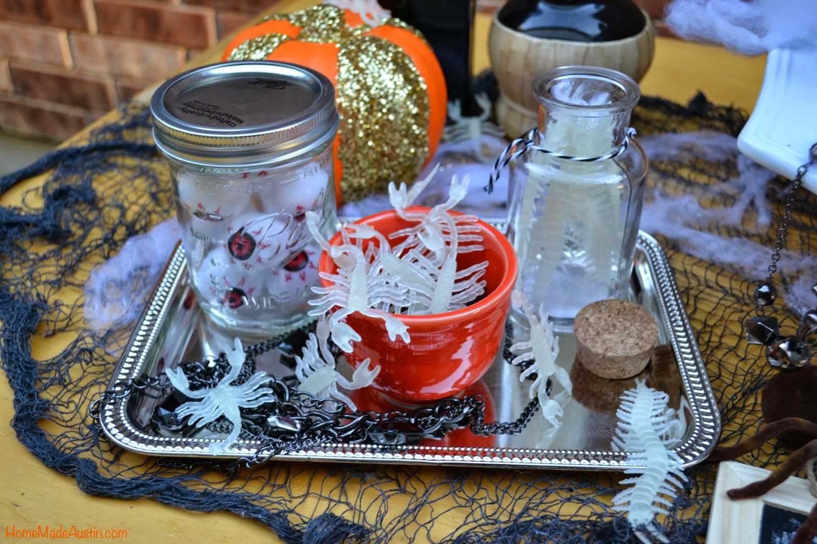 Home Made Austin: A Ghoulishly Glitter Halloween with Dollar Tree