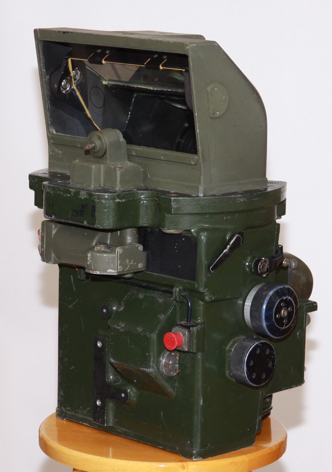 ALVIS SABRE - Restoration.: Commanders Sight Periscopic No68 Mk3