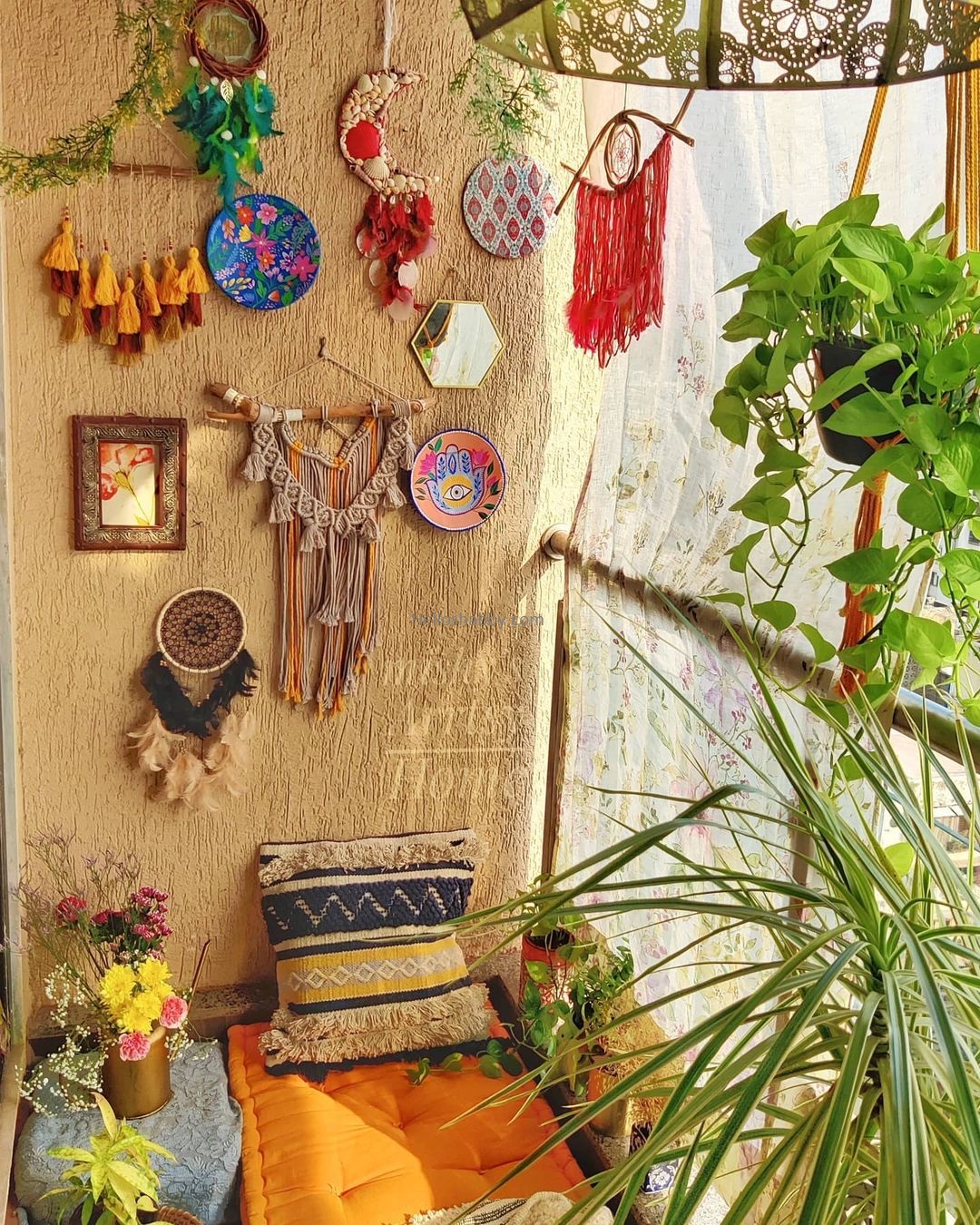 6 Chic Small Boho Balcony Ideas ~ HelloShabby.com : interior and ...