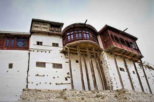 MI Pakistani : Top 10 Forts to visit in Pakistan