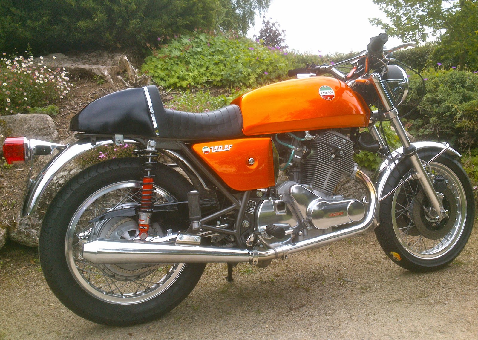 LAVERDA-PASSION: LAVERDA: Italiennes d'exception pour connaisseurs