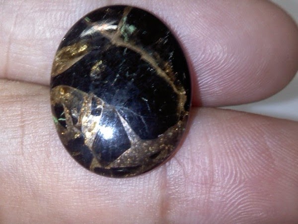 Harga Batu Akik Pirus Hitam Kian Meroket, Batu Cincin Bertuliskan ...