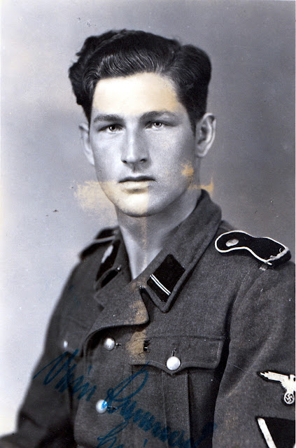 Men of Wehrmacht: Studio Photo of SS-Sturmmann from Totenkopf