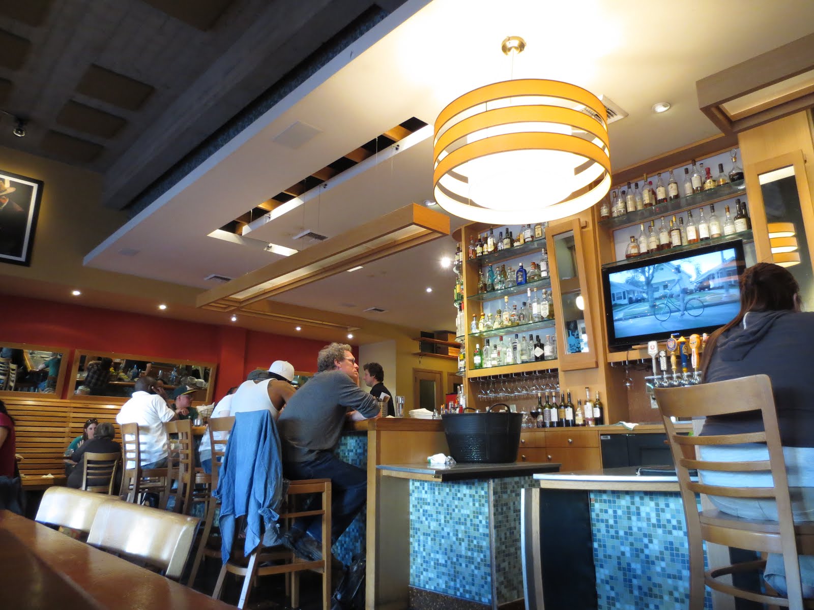 Our Oakland: food: Bar César