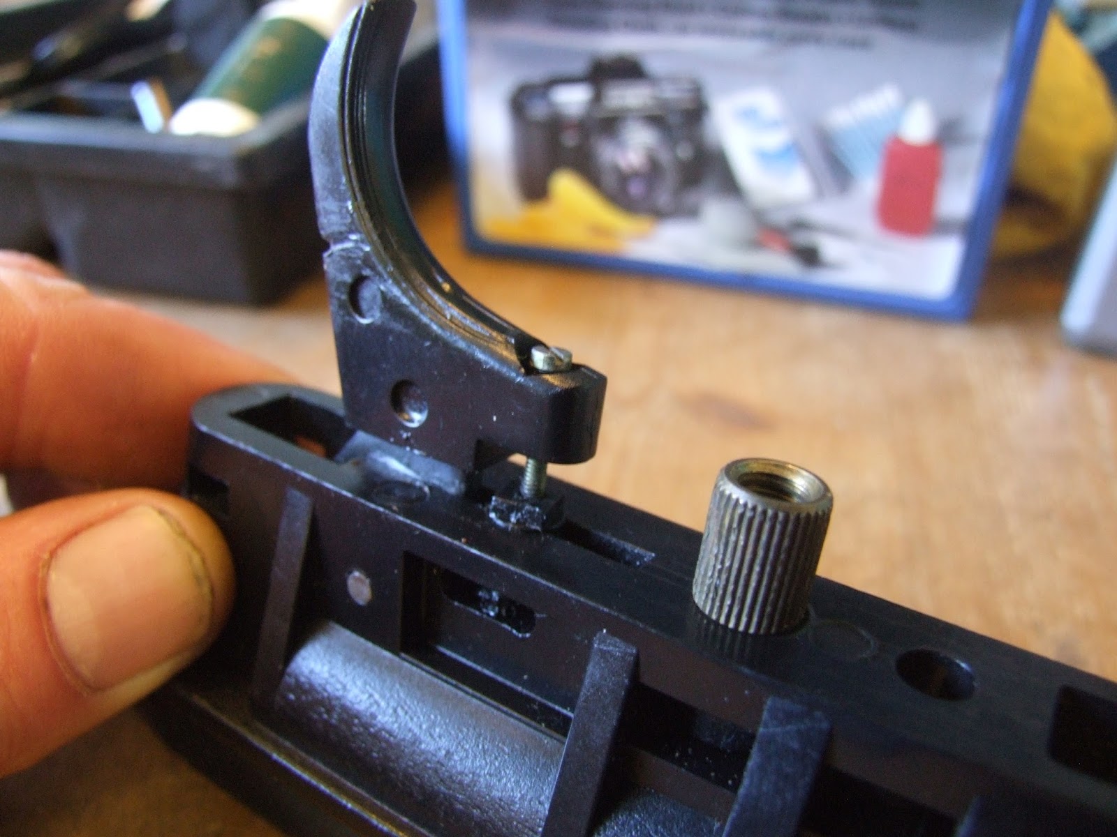 The Angry Angry Gun Company: Holdsy''s Innova