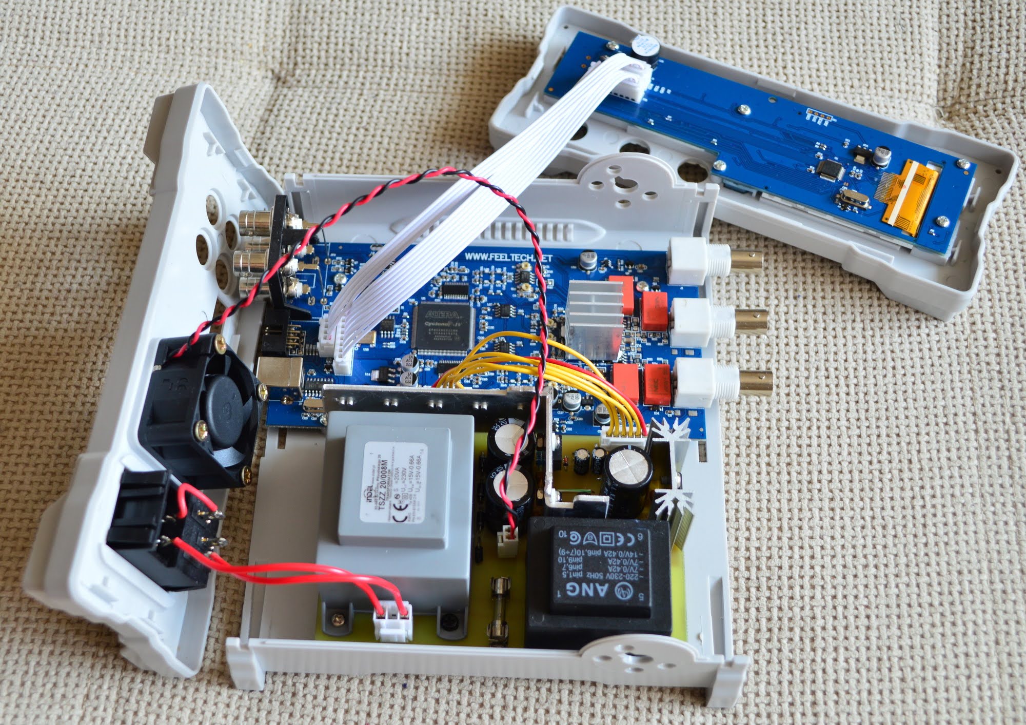 DIYfan: Power supply replacement for FY6900 function generator