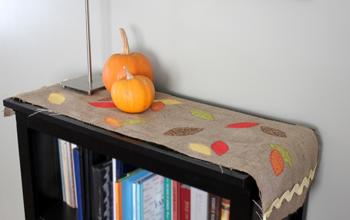 Fabric Mill: Fallen Leaves Table Runner tutorial