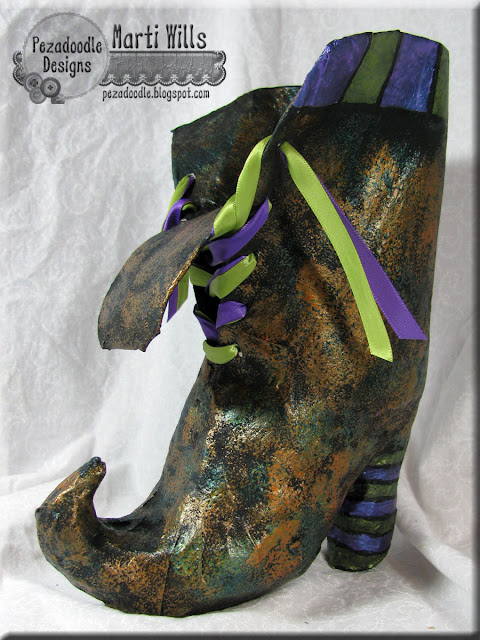 Pez-A-Doodle Designs: halloween paper mache fun!