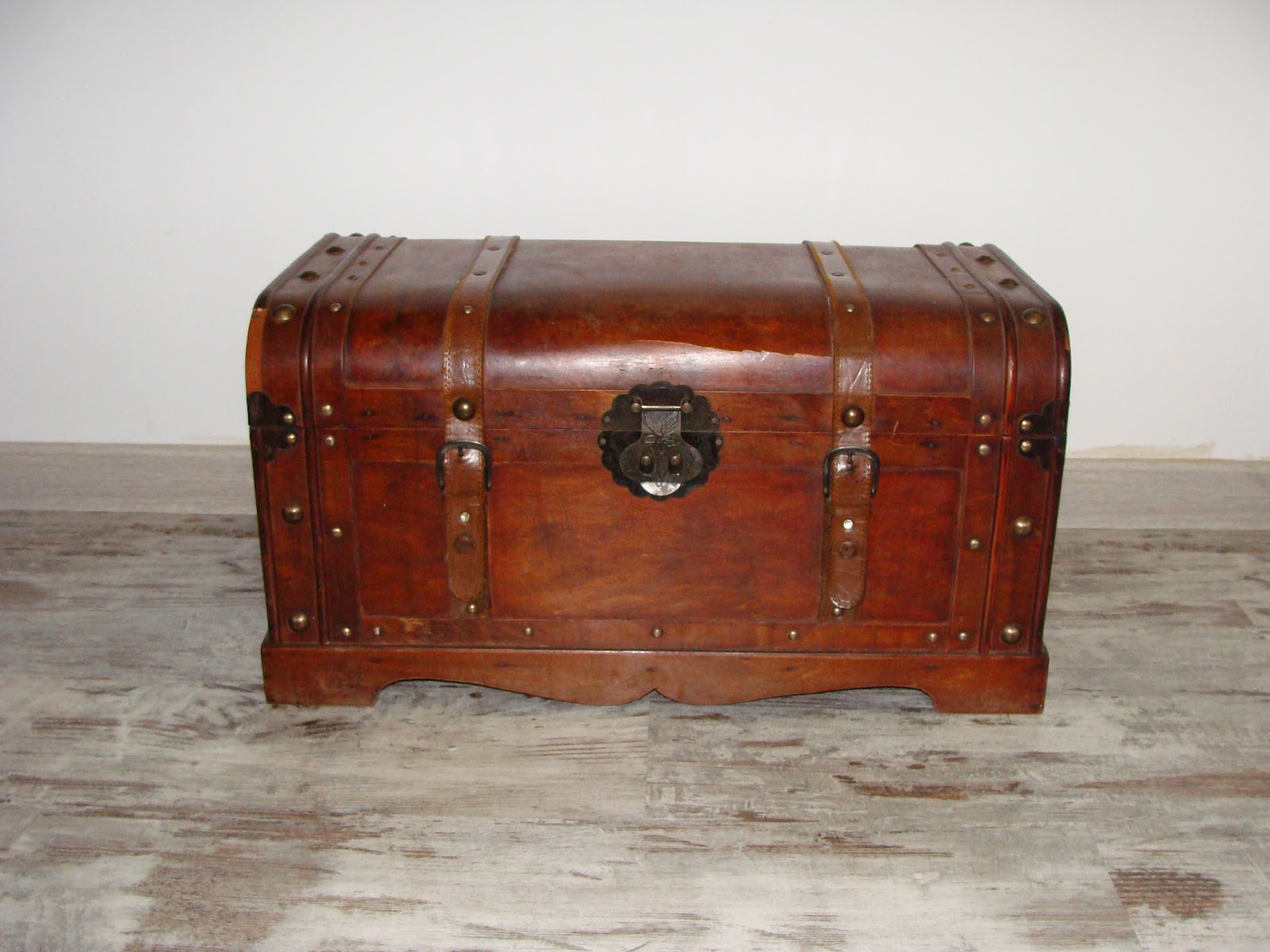 Decoración y Antigüedades: Baúl vintage madera (med.).