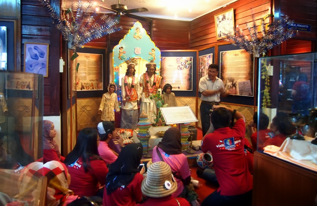 Travelholic: Melaka | Chetti, Chettiar and Mamak. The difference.