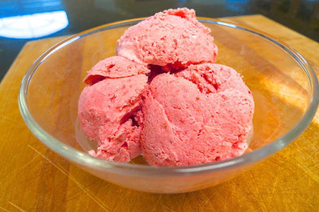 siriously delicious: Speedy Strawberry Ice Cream