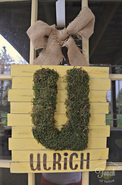 A mommy's life...with a touch of YELLOW: DIY Moss Monogram Sign {Tutorial}