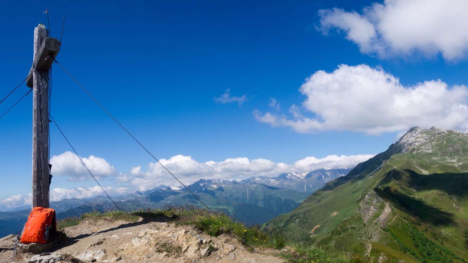 cipputiblog: La lunga cresta del Monte Cavallo sopra Vipiteno