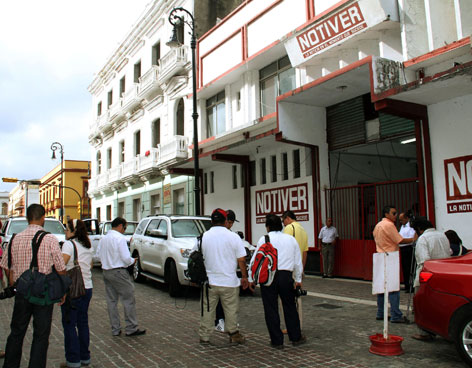 Revoluciones México · RMX Blog del Cambio: Refuta Notiver a reportero ...