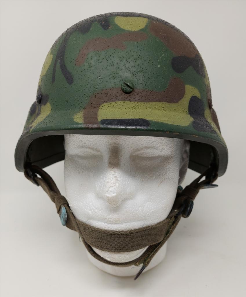Mannie Gentile: Combat Helmets of the 20th Century: Singapore m.C1 ...