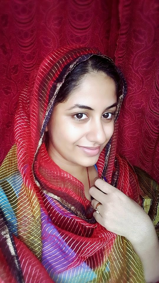 TELUGU WEB WORLD: QUEEN OF QUEENS MALAYALAM BEAUTY JYOTHI KRISHNA