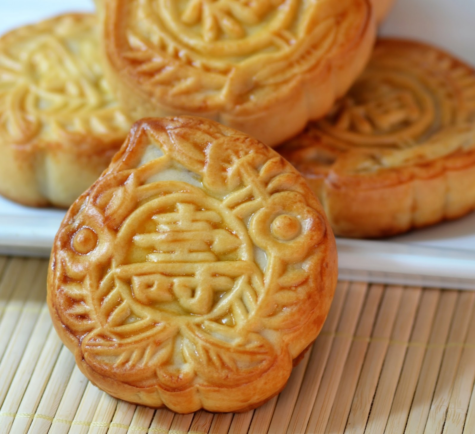 Lotus Paste & Peach Candy Mooncakes | Building Buttercream