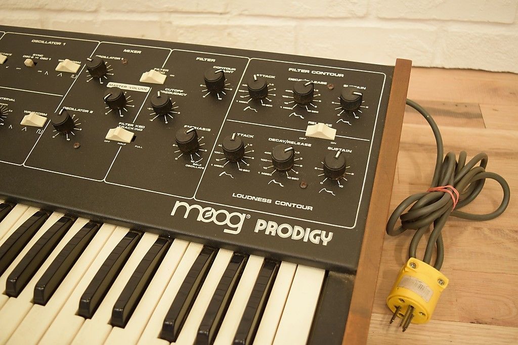 MATRIXSYNTH: Moog Prodigy SN 1504