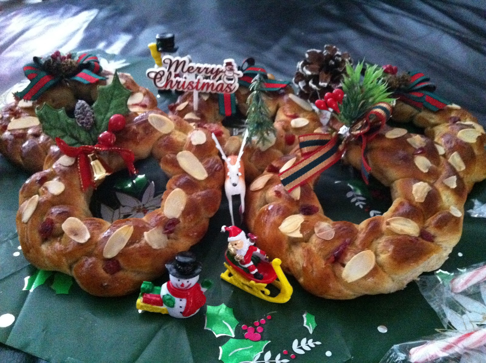 My Baking Journal: Christmas Plaited Ring Bread