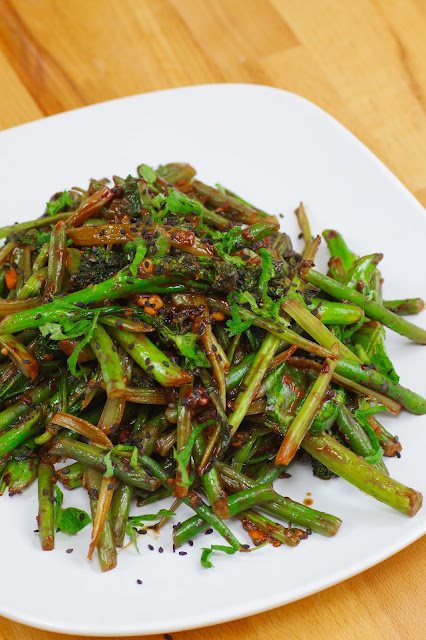 Tamarind Peanut Stir-Fried Greens |Euphoric Vegan