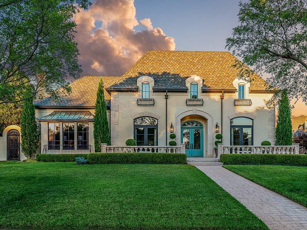 French Country Home Stucco