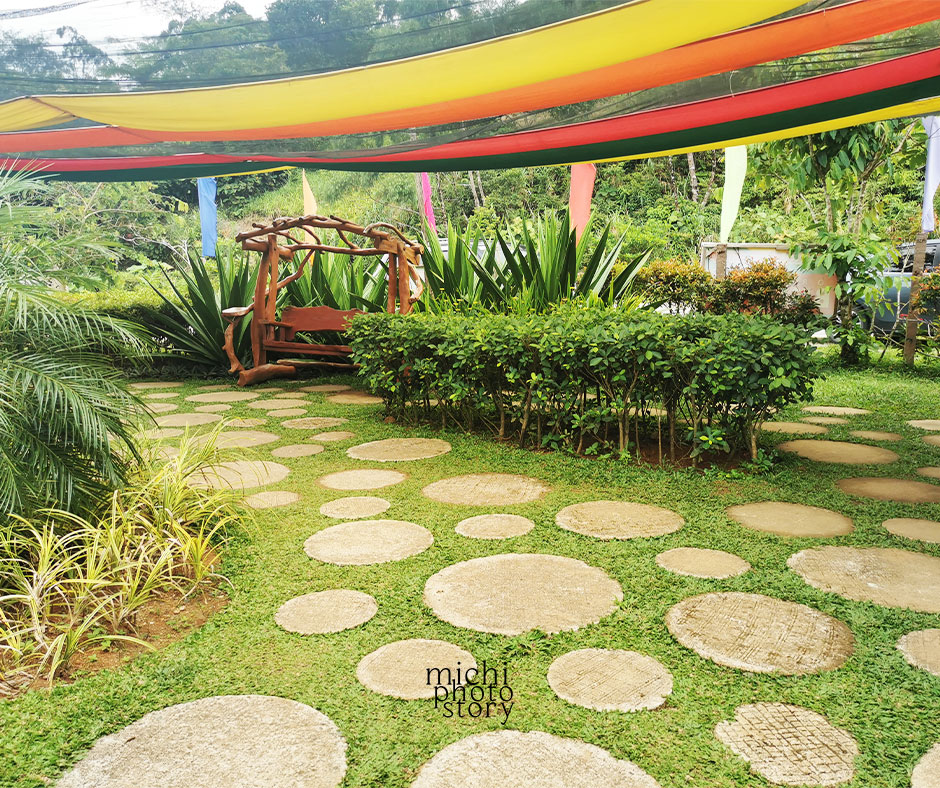 Michi Photostory: Lunch at Riders’ Rest Stop