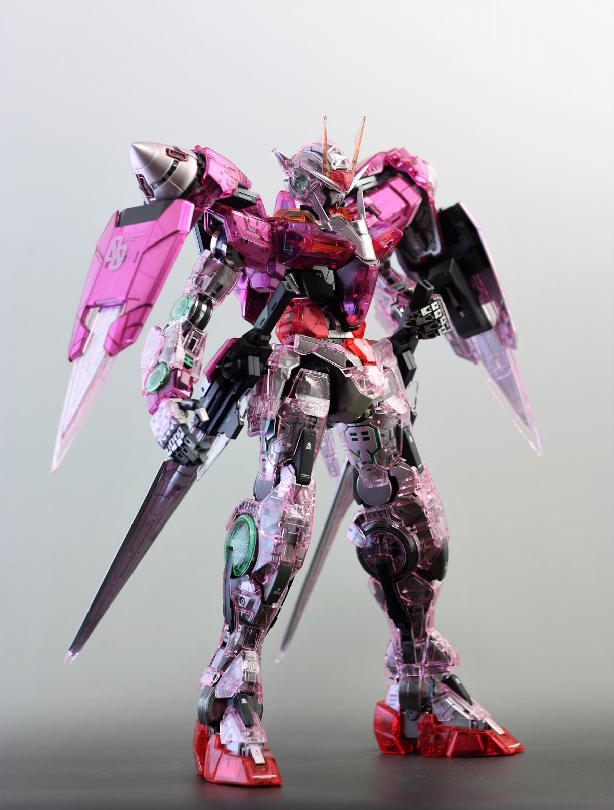 Painted Build: PG 1/60 00 Raiser [Trans-Am Clear]