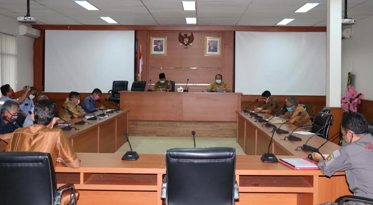 Pemkab Fasilitasi PT. MHP Dengan Masyarakat Masalah Lahan ~ SINI News