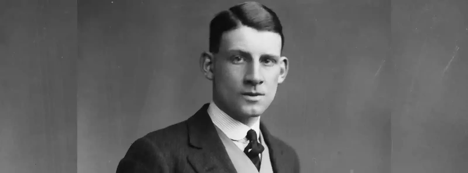 Siegfried Sassoon : as a British Poet