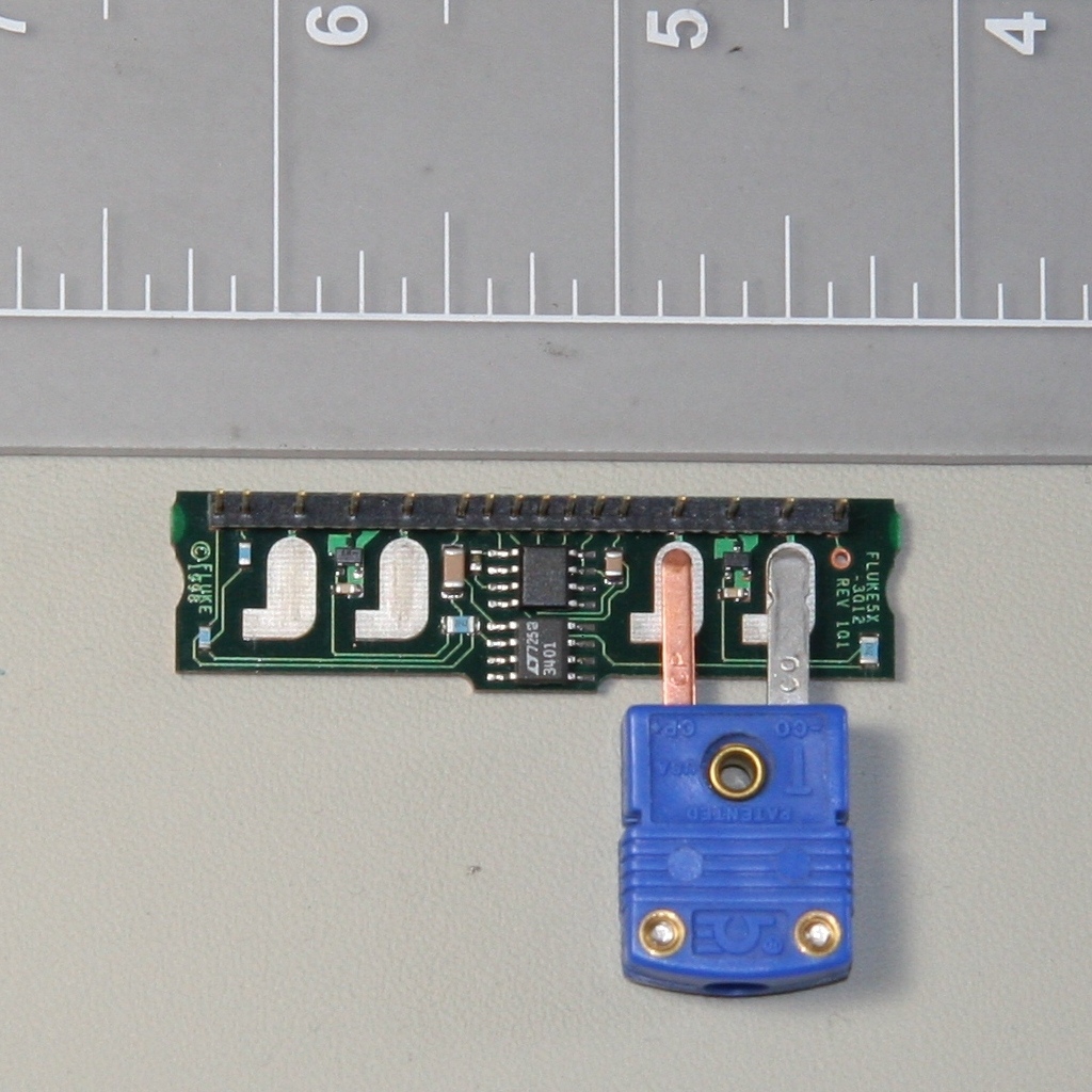 Makers Confidential: Teardown of Fluke 52 II thermocouple thermometer