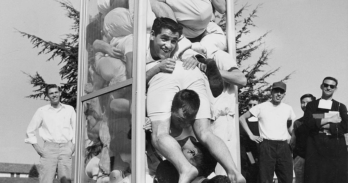 One Of The Wild Fads Of The 1950s Was Telephone Booth Stuffing one-of-the-wild-fads-of-the-1950s-was-telephone-booth-stuffing