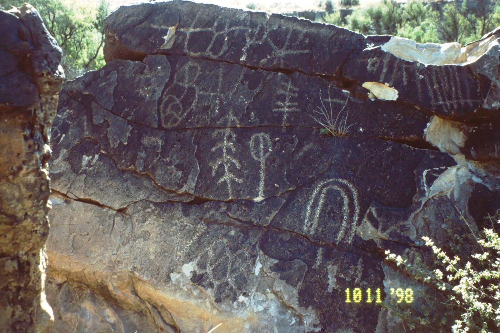 Rock Art Blog: EPIGRAPHY - ARE THERE PROTO-SINAITIC INSCRIPTIONS IN ...
