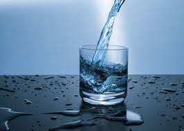 Know what are the benefits of lukewarm water.Why should you drink in ...