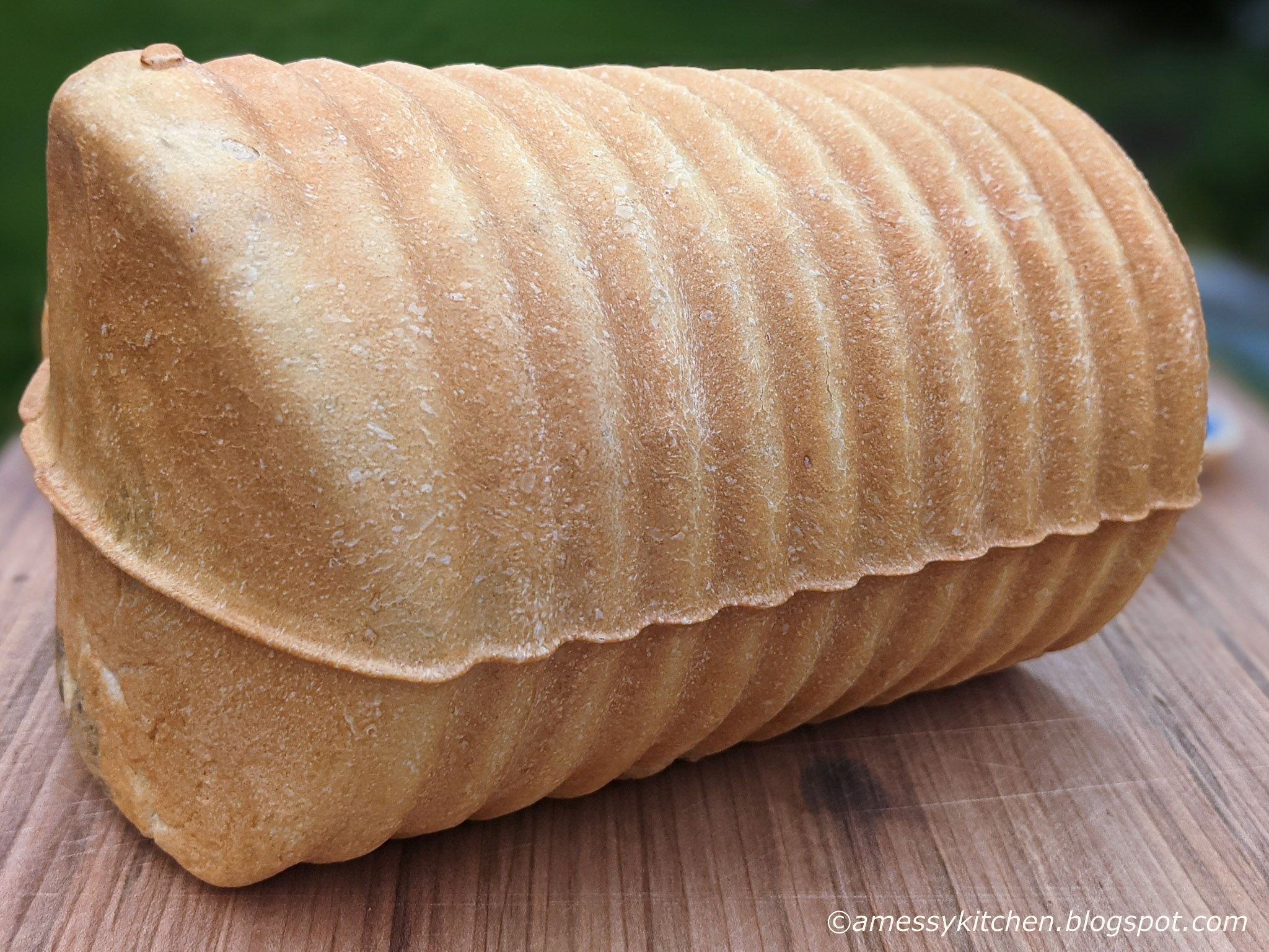 A Messy Kitchen: Modern Art Floral Surprise Bread #BreadBakers