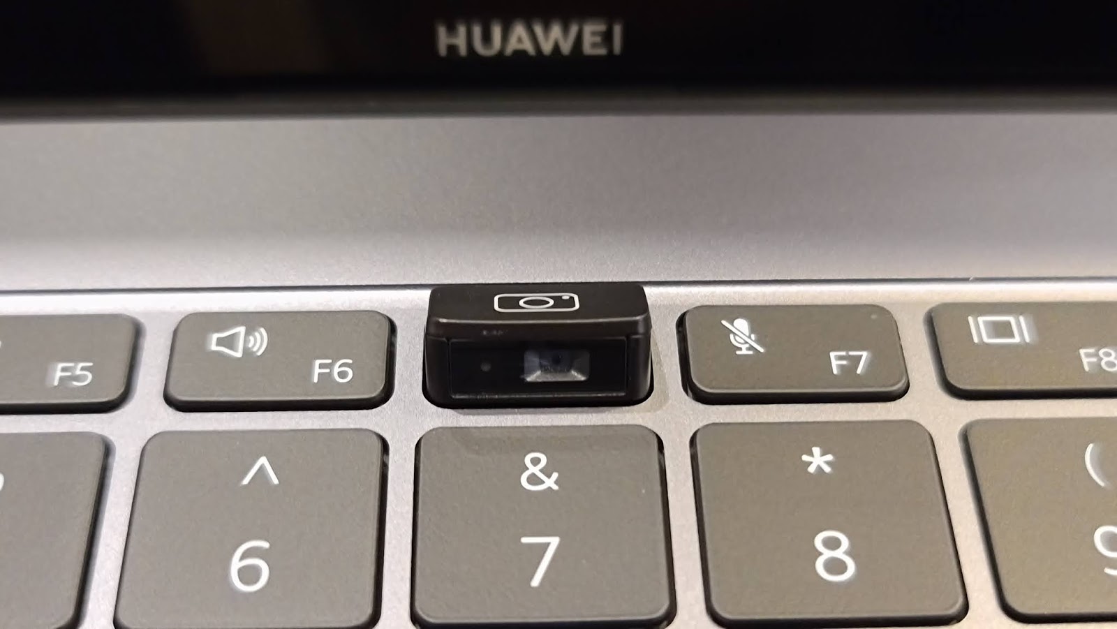 OF COURSE, HUAWEI ALSO DOES LAPTOPS